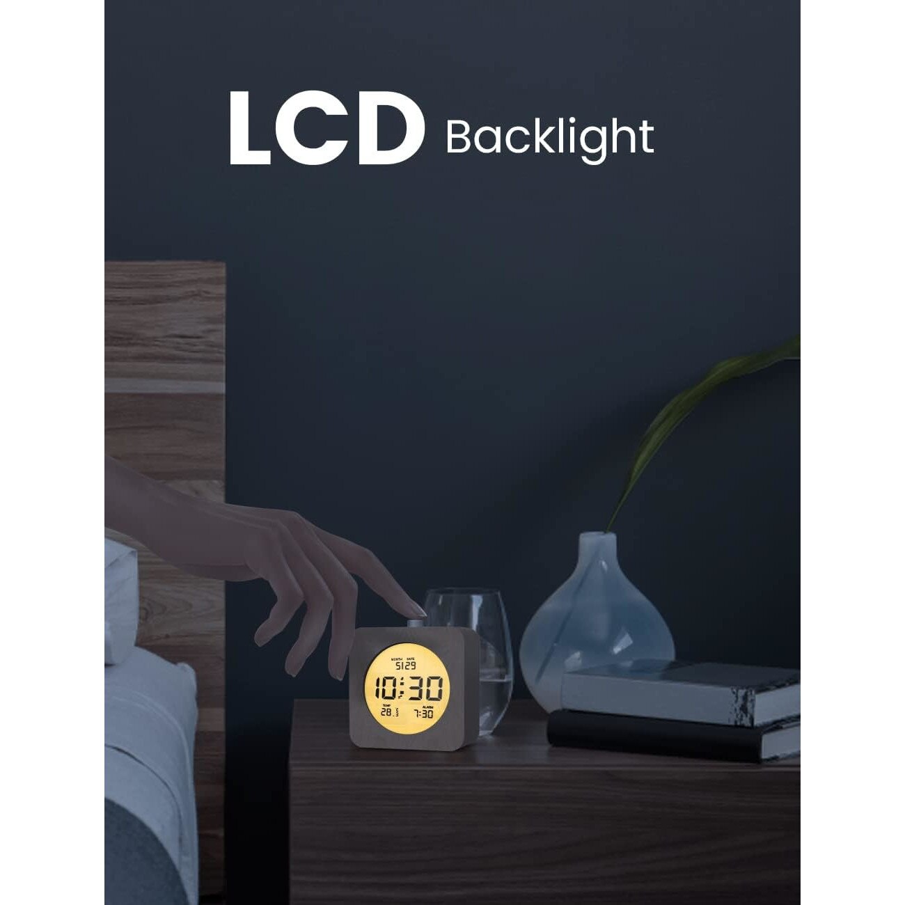 Ceas desteptator digital aboveClock, din lemn pentru noptiera cu afisaj ...