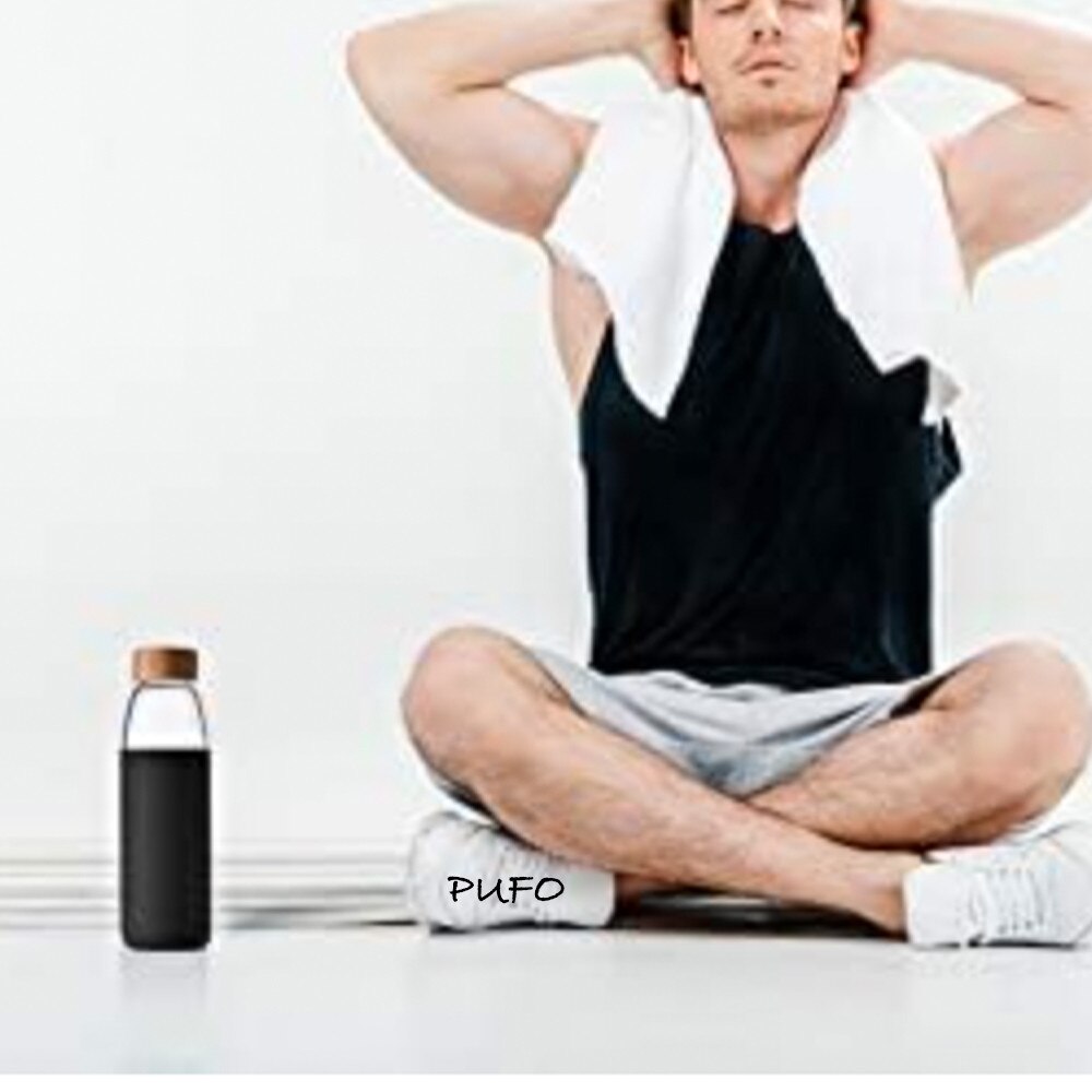 Sticla pentru apa sau lichide din material borosilicat cu protectie din ...