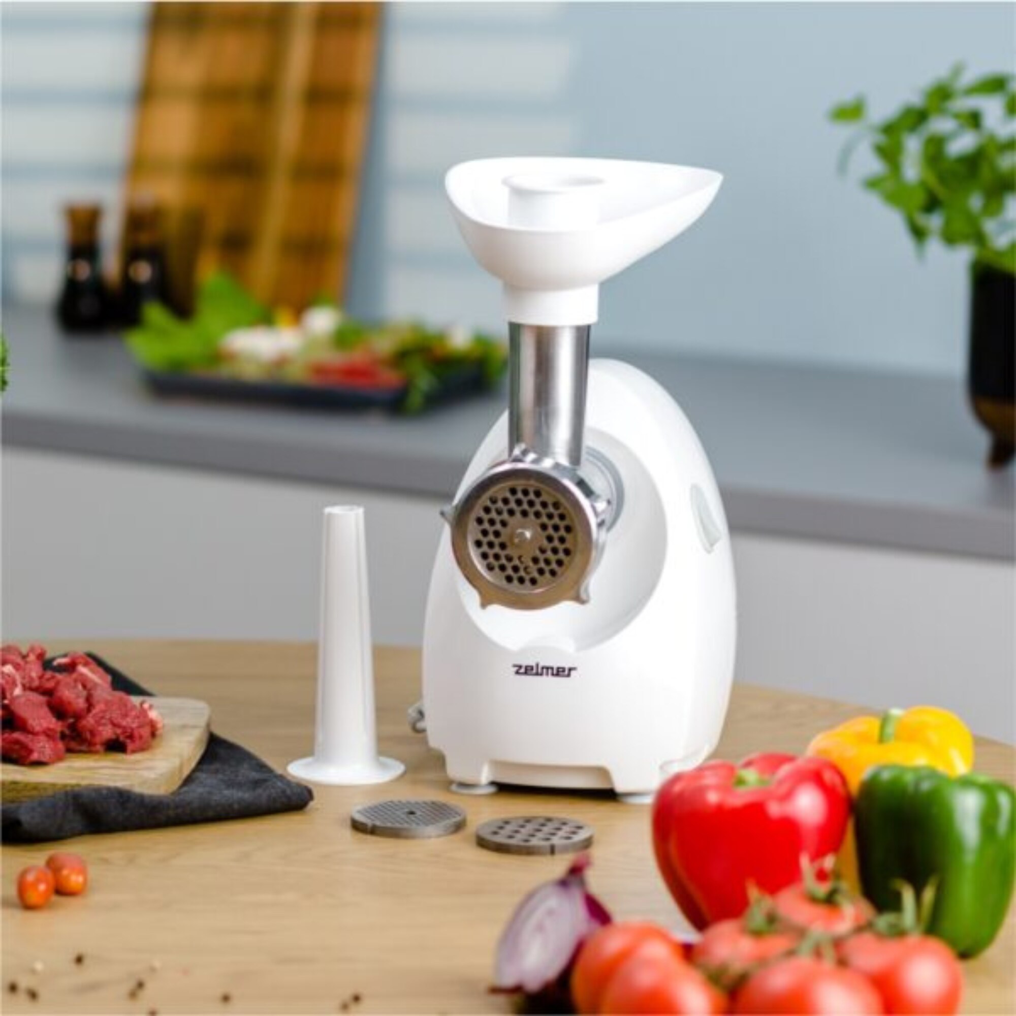 Masina de tocat carne Zelmer ZMM4080, putere maxima 1900 W, capacitate ...