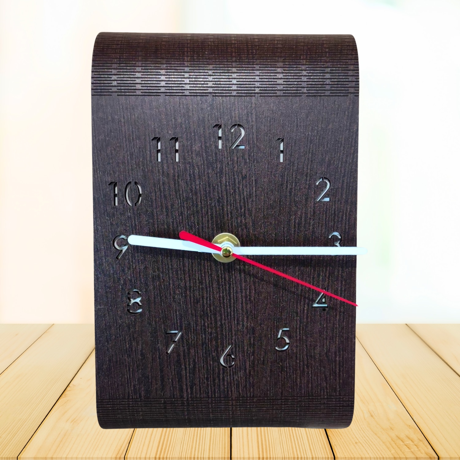 Ceas de birou din lemn -model harmonica, cifre arabe, 15x14x20 cm, cu ...