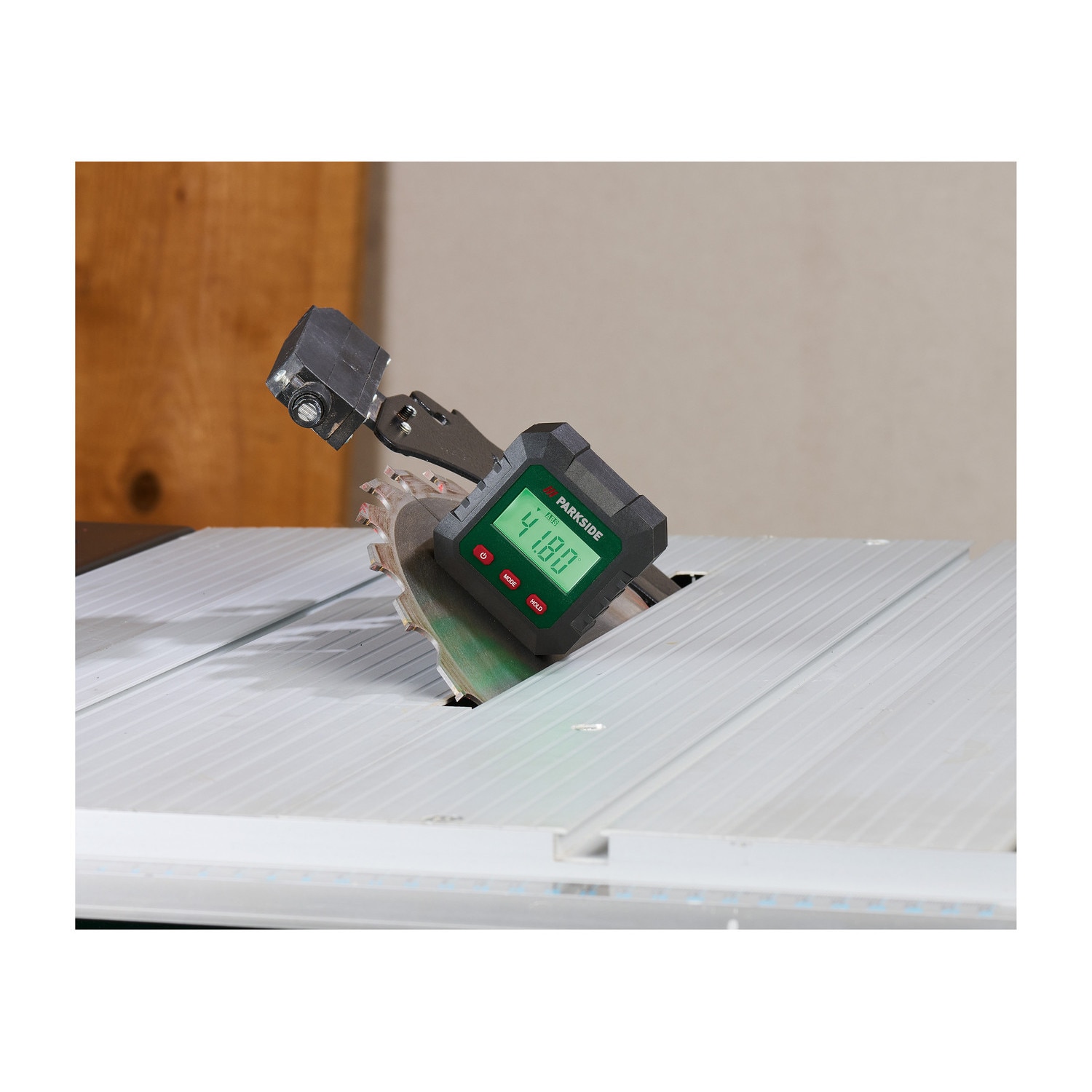 Inclinometru digital PARKSIDE PNM 2 B1, pentru masurarea inclinatiei ...