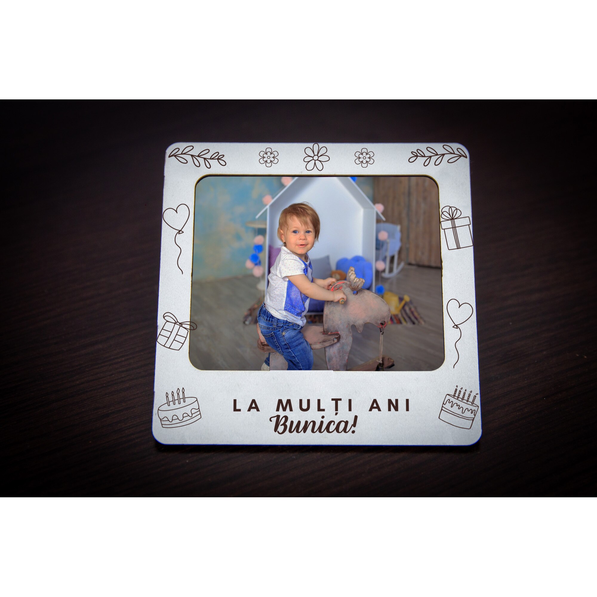 Magnet de frigider cu fotografie proprie, rama gravata laser, mai multe ...