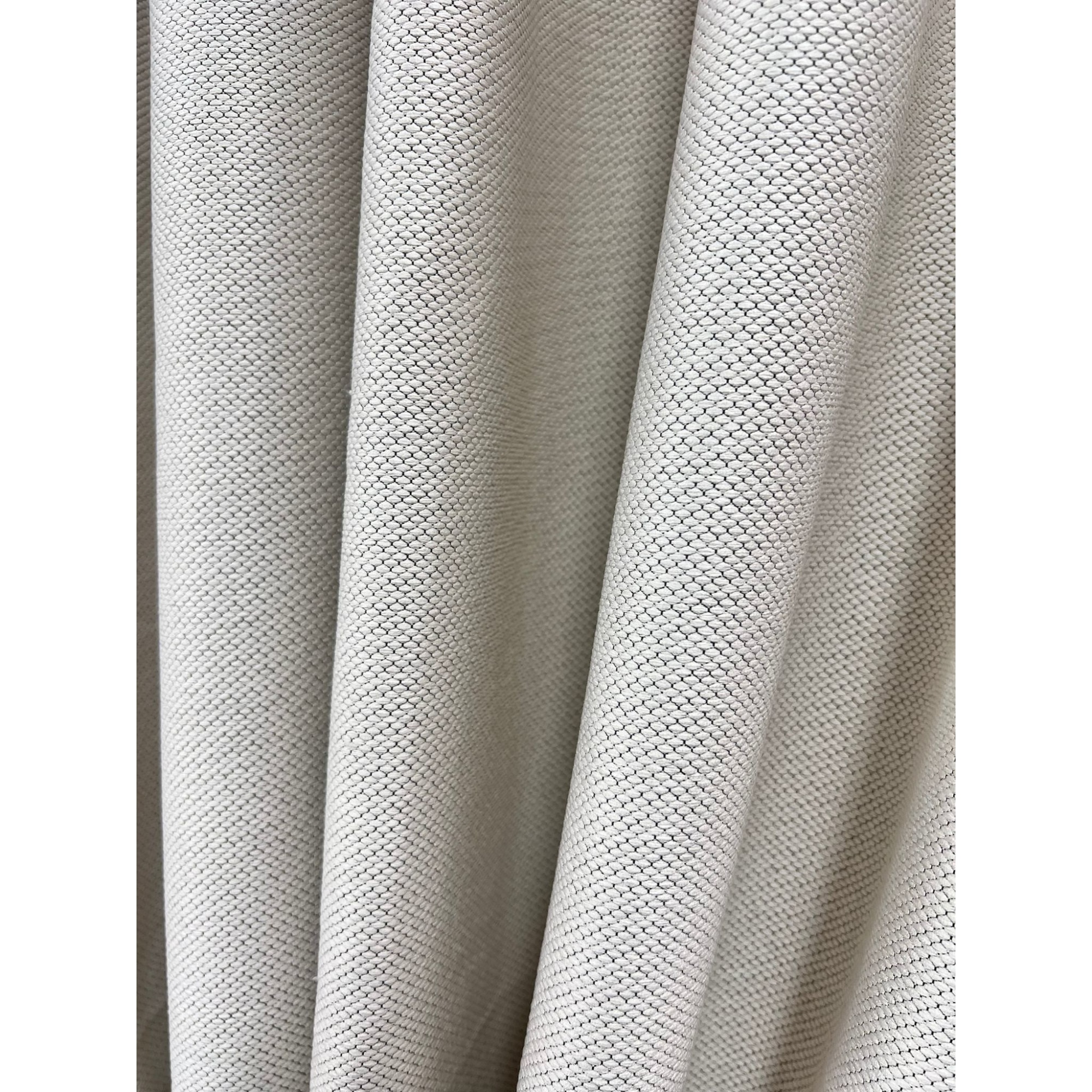 Set 2 draperii blackout pe textura de in, crem deschis, lucrate pe ...