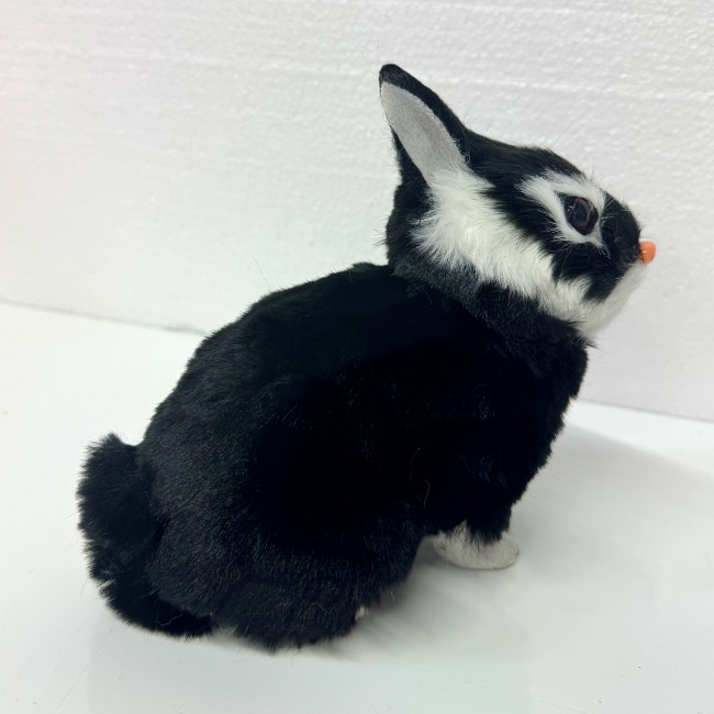 Великденска украса, заек с реалистичен външен вид, черно/бяло 16см ...