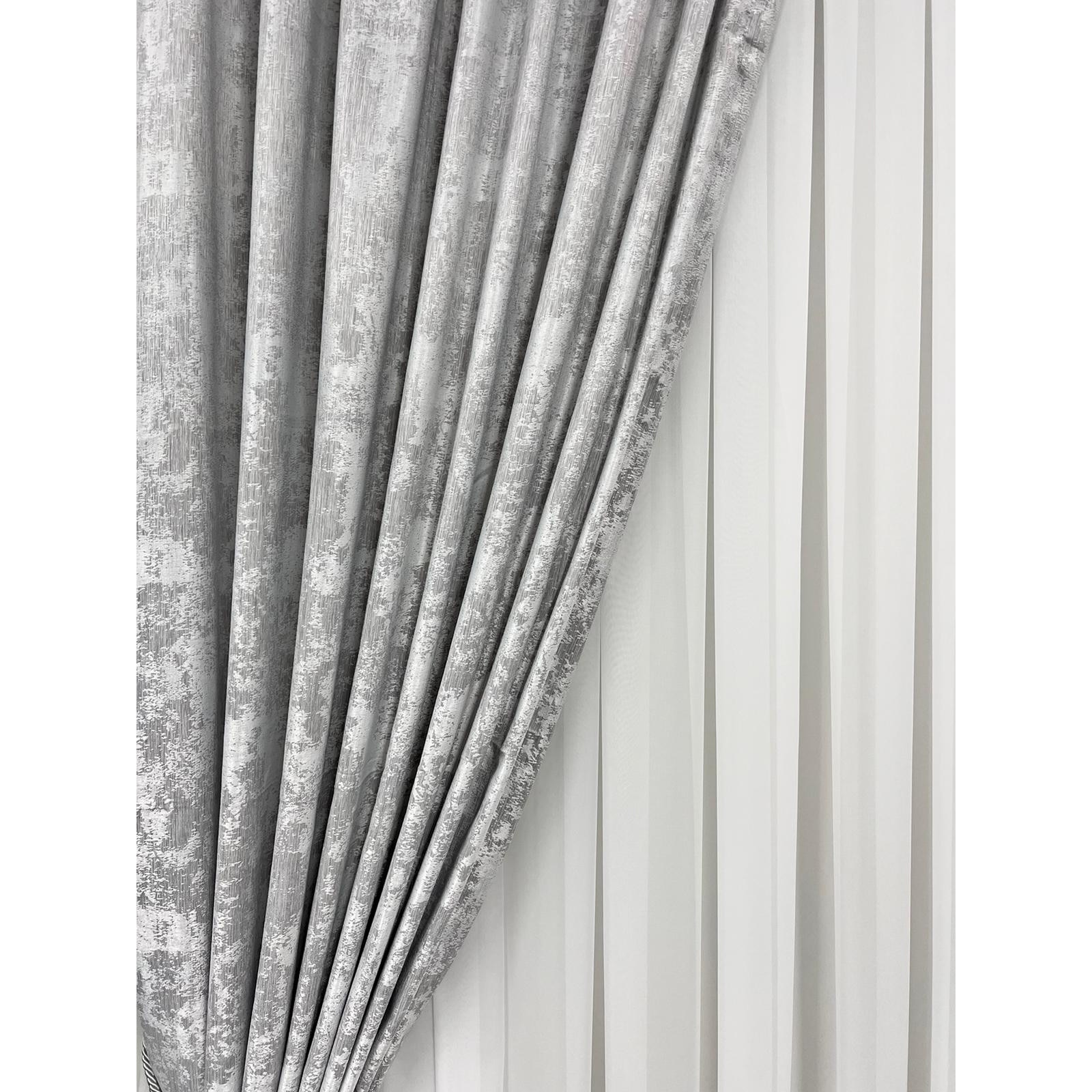 Set 2 draperii Venti, gri deschis lucrate pe rejansa lata de 10 cm ...