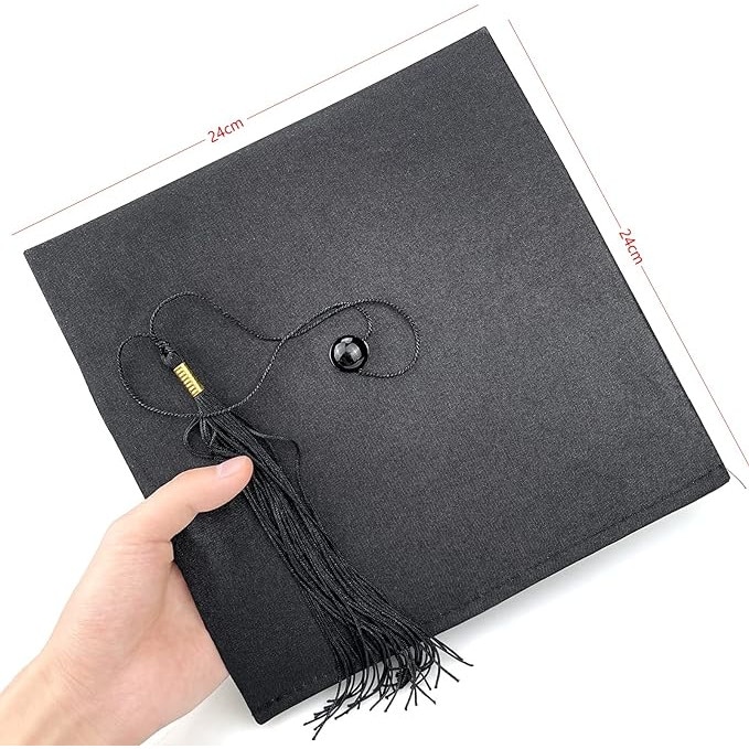 Toca Absolvent, ALFFREUDE, pentru Ceremonia de Absolvire Universitate ...