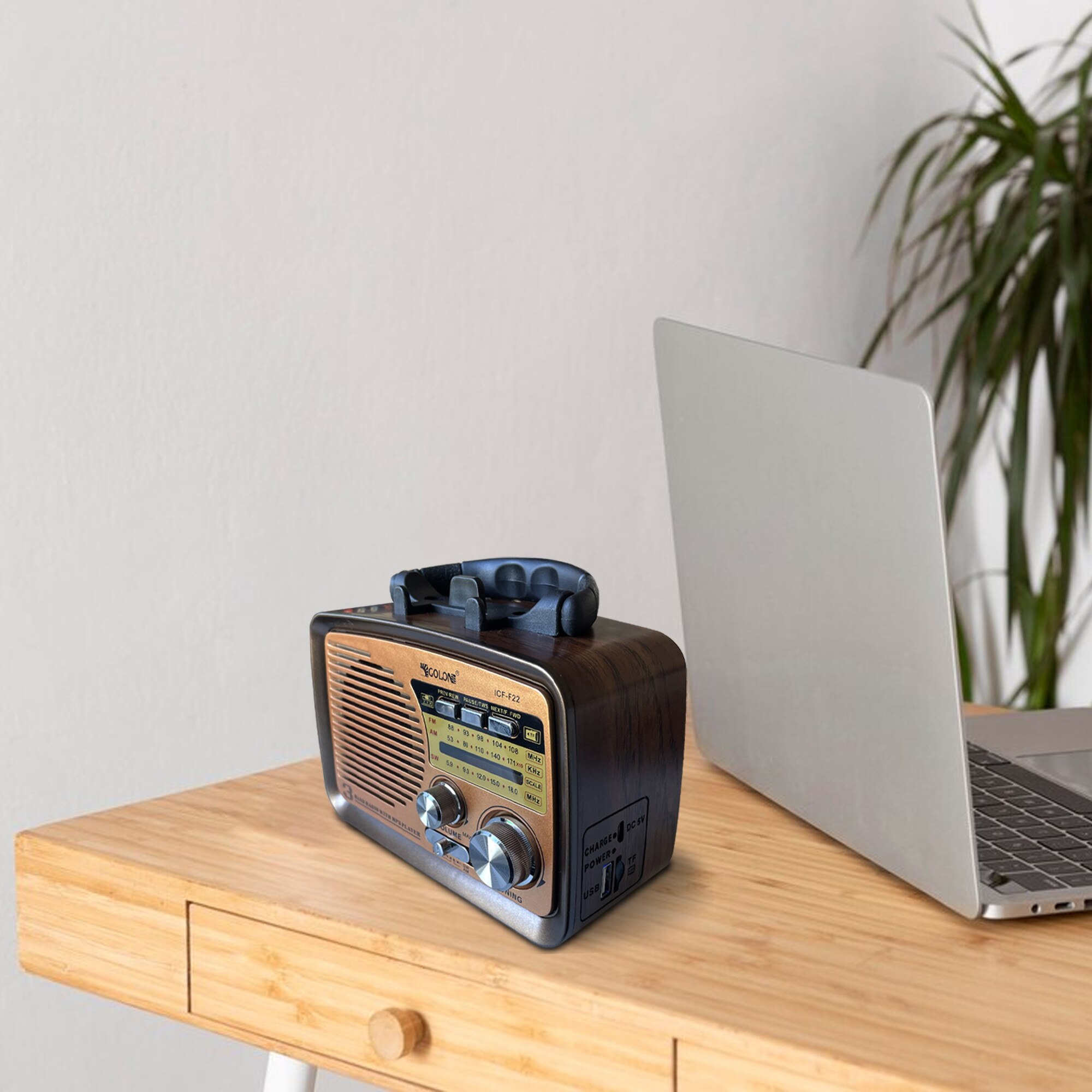 Mini Radio Retro Portabil, Baterie Incorporata, Bluetooth, USB, SD Card ...