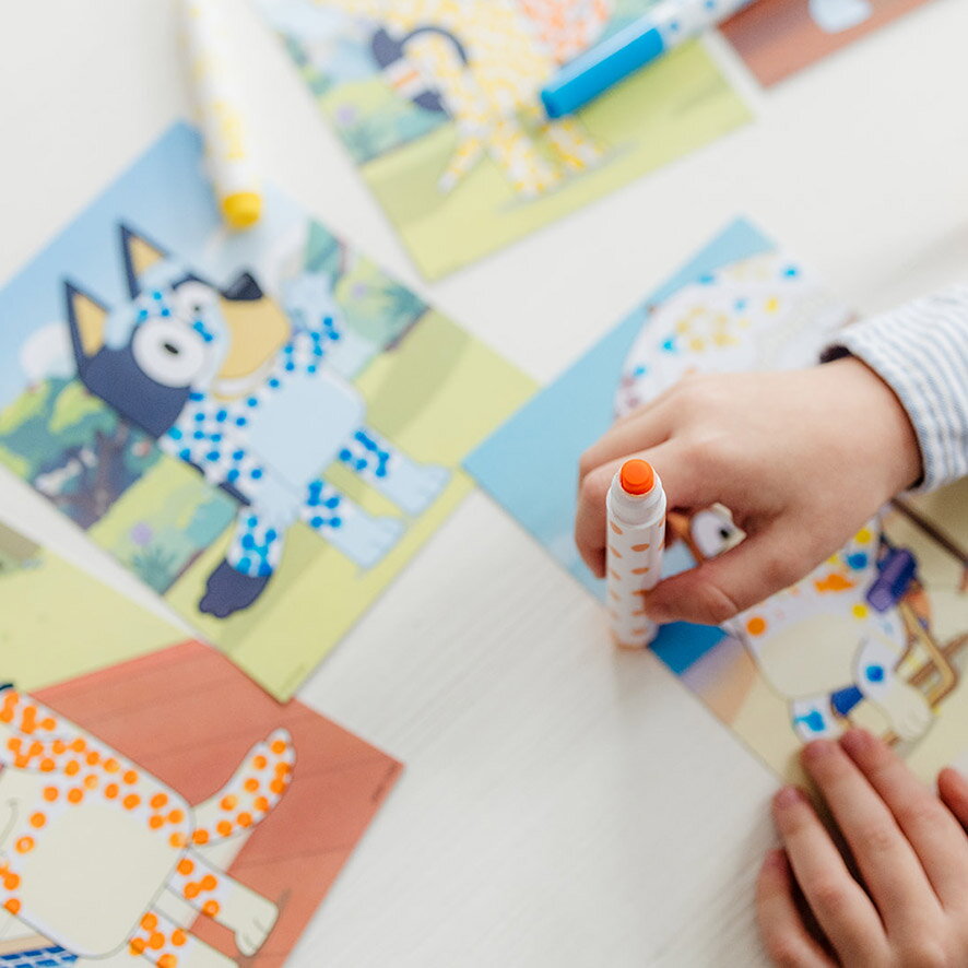 Set creativ cu markere rotunde si planse de colorat, Totum, Bluey - eMAG.ro