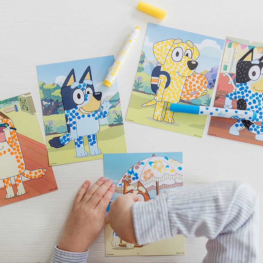 Set creativ cu markere rotunde si planse de colorat, Totum, Bluey - eMAG.ro