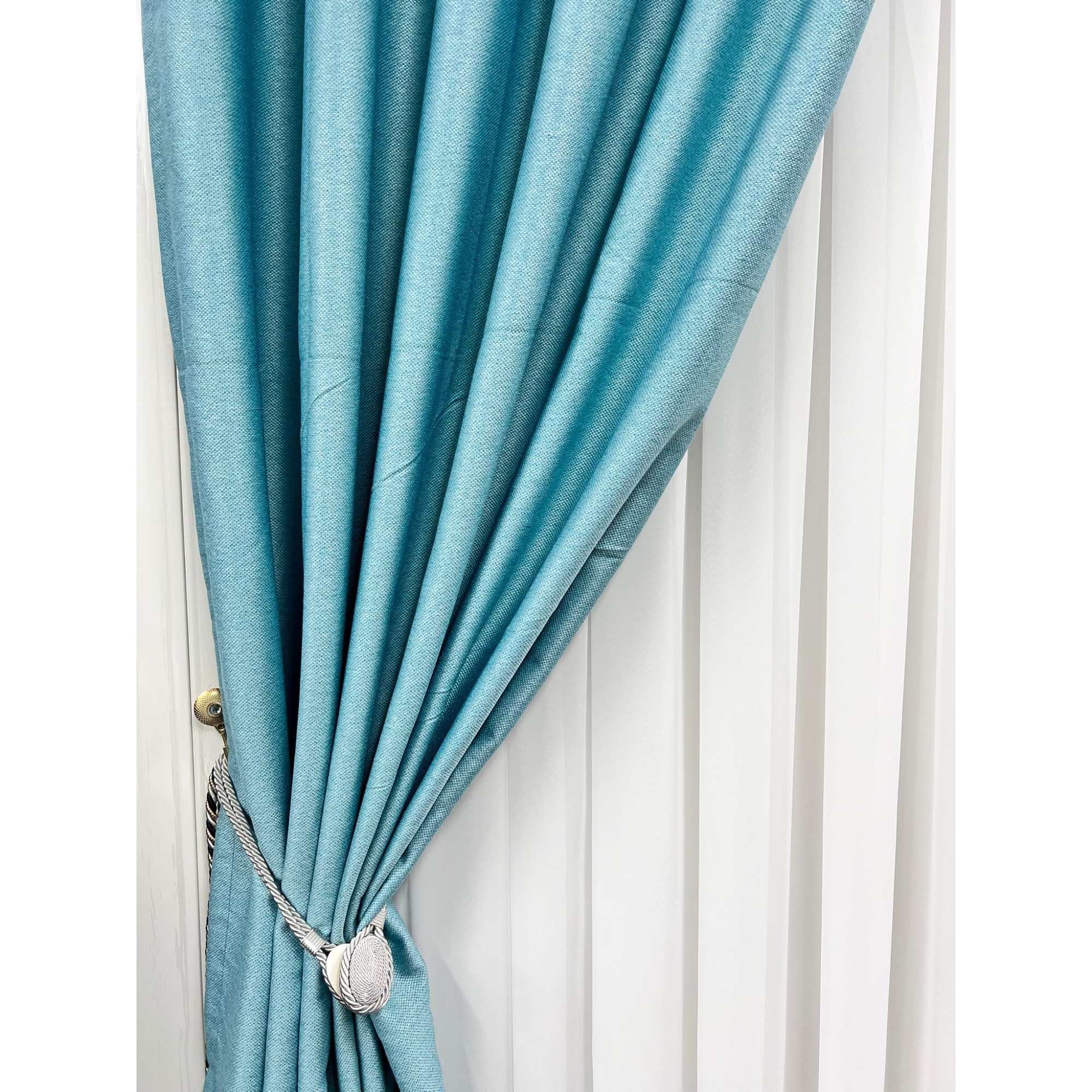 Set 2 draperii blackout pe textura de in, turcoaz deschis, lucrate pe ...