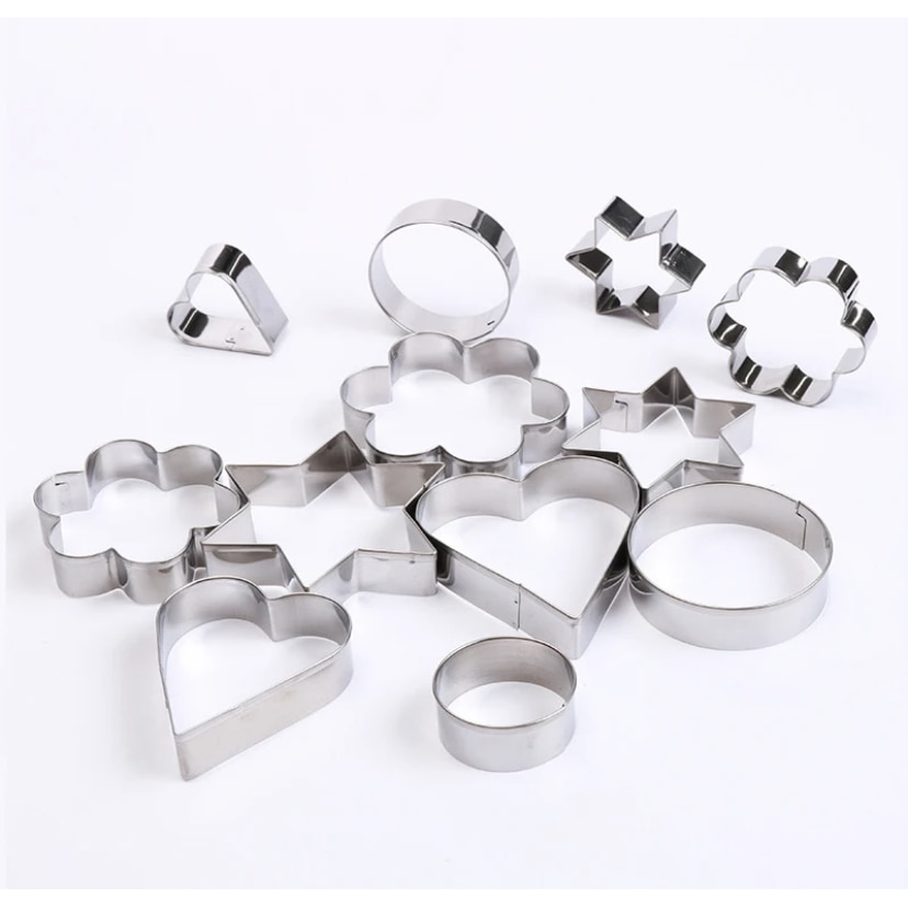 Set 12 forme cutter de patiserie pentru biscuiti, turta dulce ...