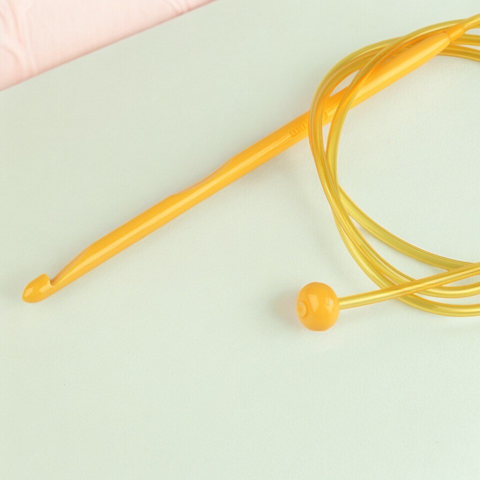 Croseta din plastic pentru crosetat tunisian Crisalida, marime 6 mm ...