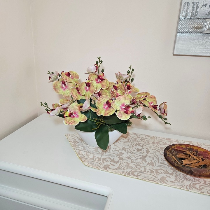 Orhidee artificiala MEDAYA® in ghiveci alb, 50x35x30 cm, aspect natural ...