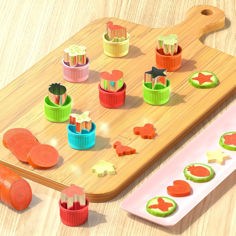 Set 9 Piese Decupatoare Sandwich si Biscuiti, Forme Dinozaur, Fluture ...