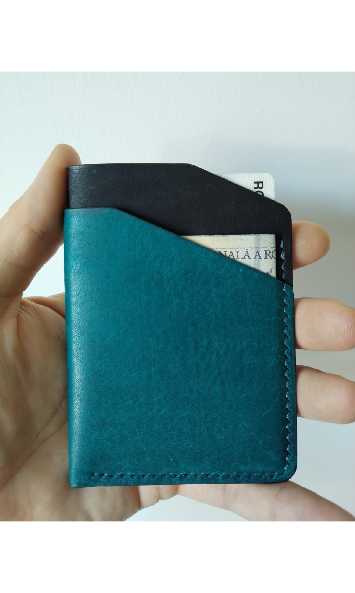 Portofel minimalist, lucrat manual, piele premium, slim pentru buletin ...