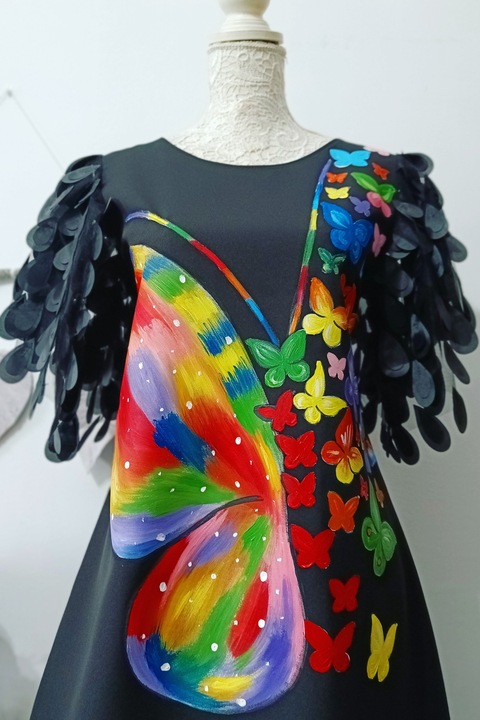 Rochie dama, fluturi colorati pictati, Barbie, Multicolor, M INTL - eMAG.ro