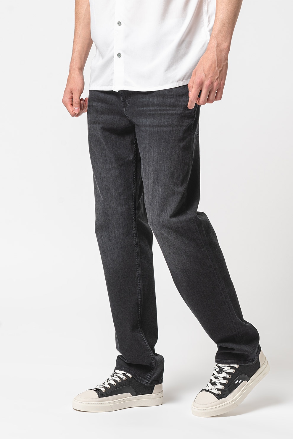 GUESS, Blugi slim fit cu talie medie Angels, Negru stins, W33-L32 - eMAG.ro