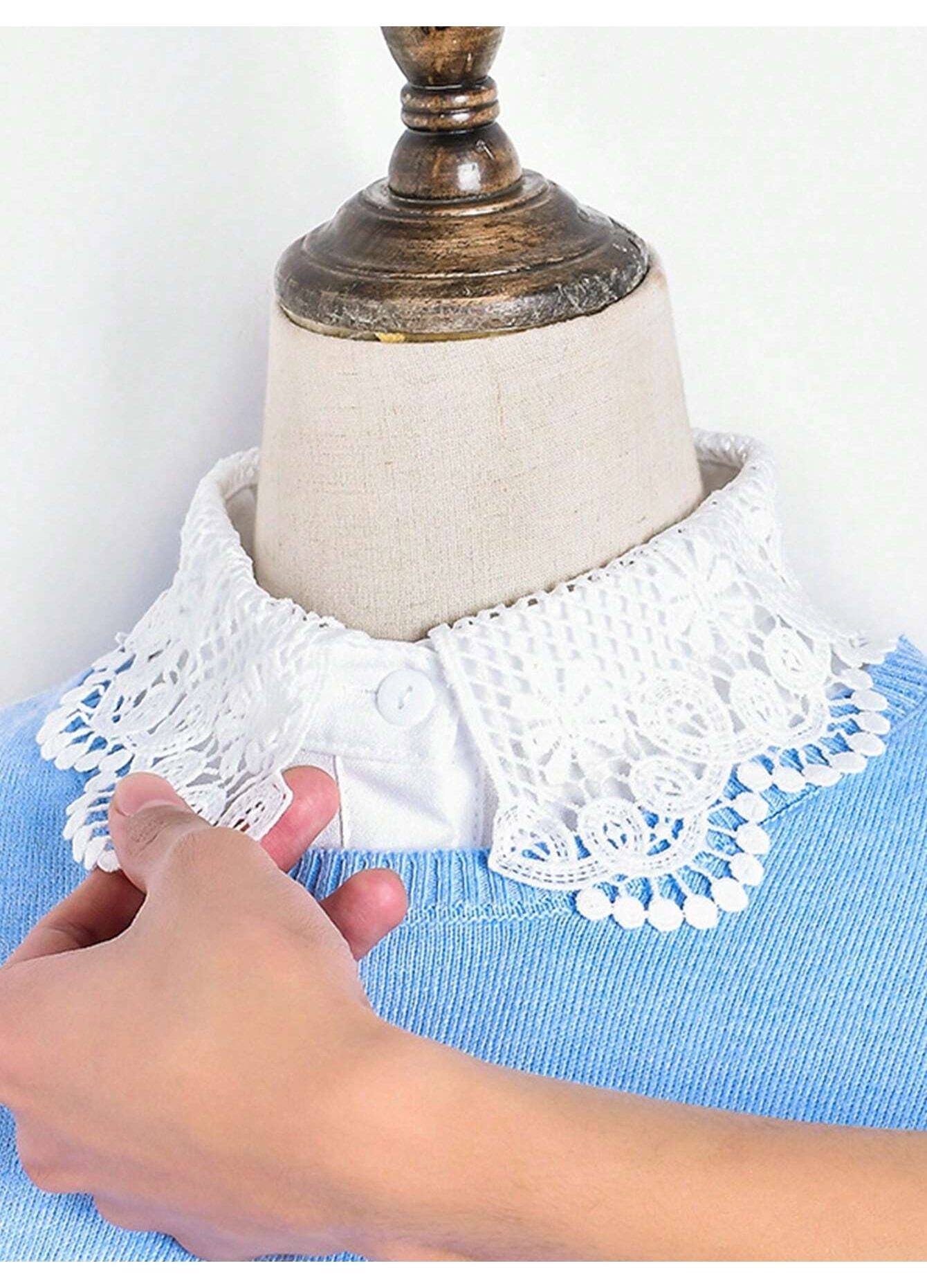 Guler de camasa detasabil, din dantela, alb, cu bretele, marime ...