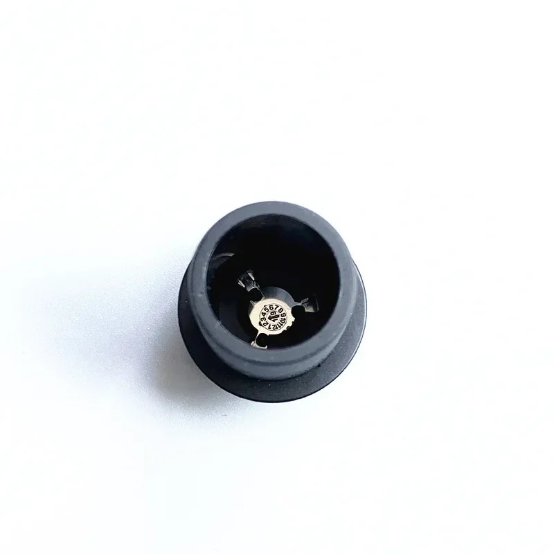Capac Bricheta 12v AUTO Cromat, Negru Lucios, Universal, pentru BMW ...