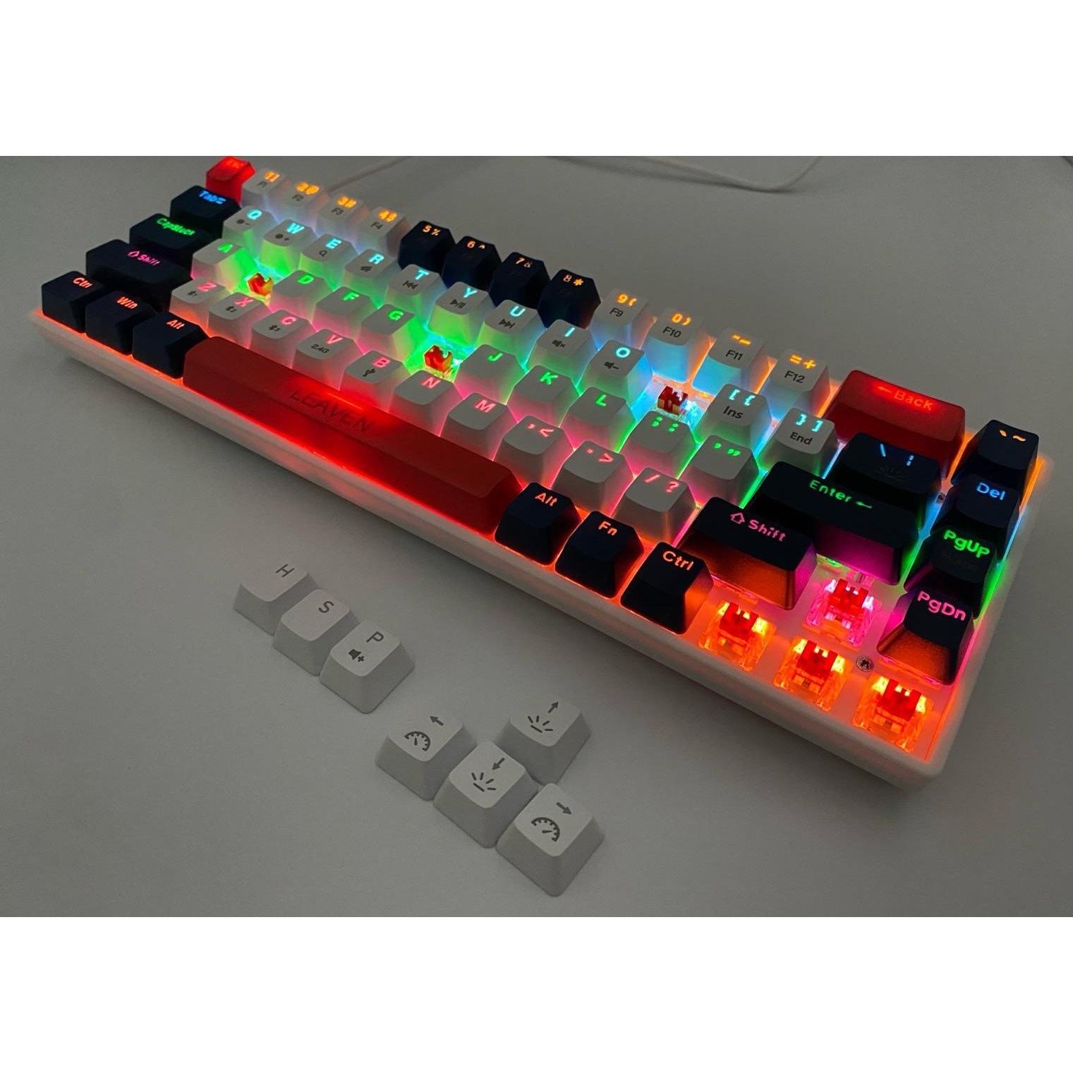 Tastatura Mecanica pentru Gaming, Leaven H68, Iluminare Rainbow LED ...