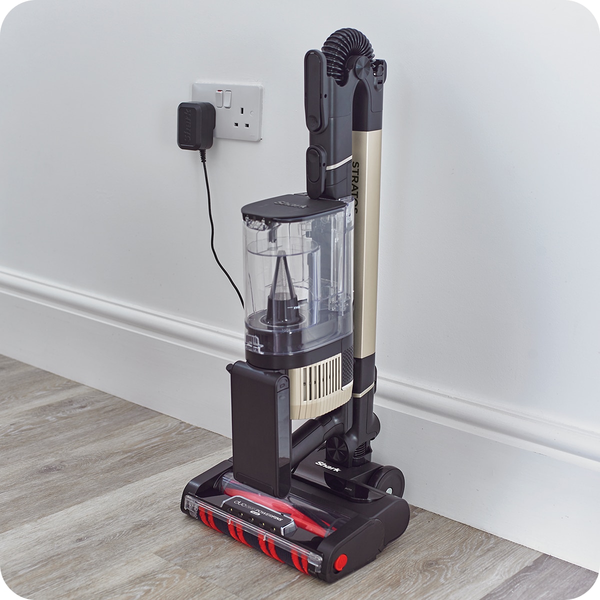 Aspirator vertical fara fir 2in1 Shark IZ400EUT Stratos True Pet ...