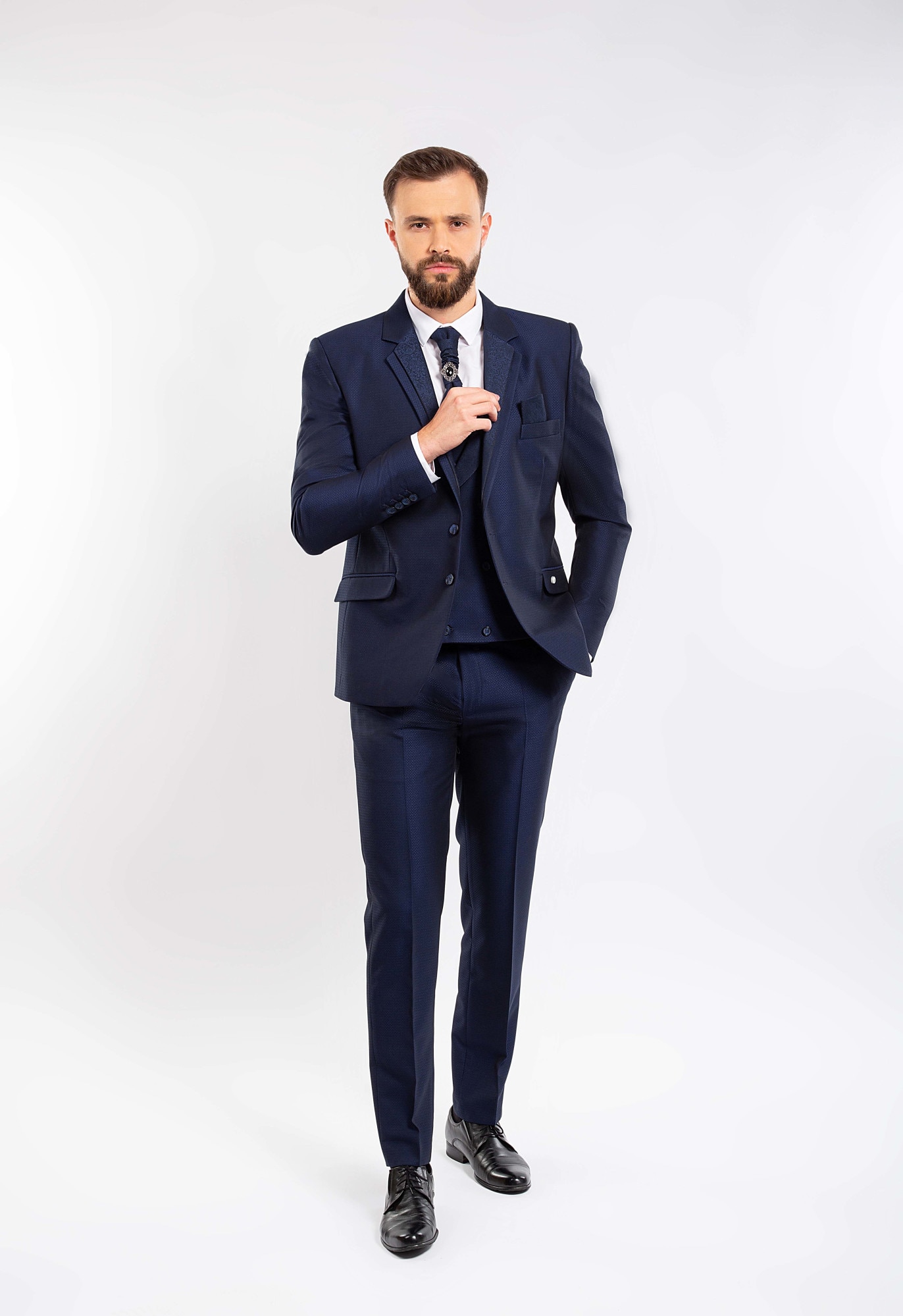 Costum barbati ceremonial, Wahrer Mann, 01, Bleumarin, 50 Ro - eMAG.ro