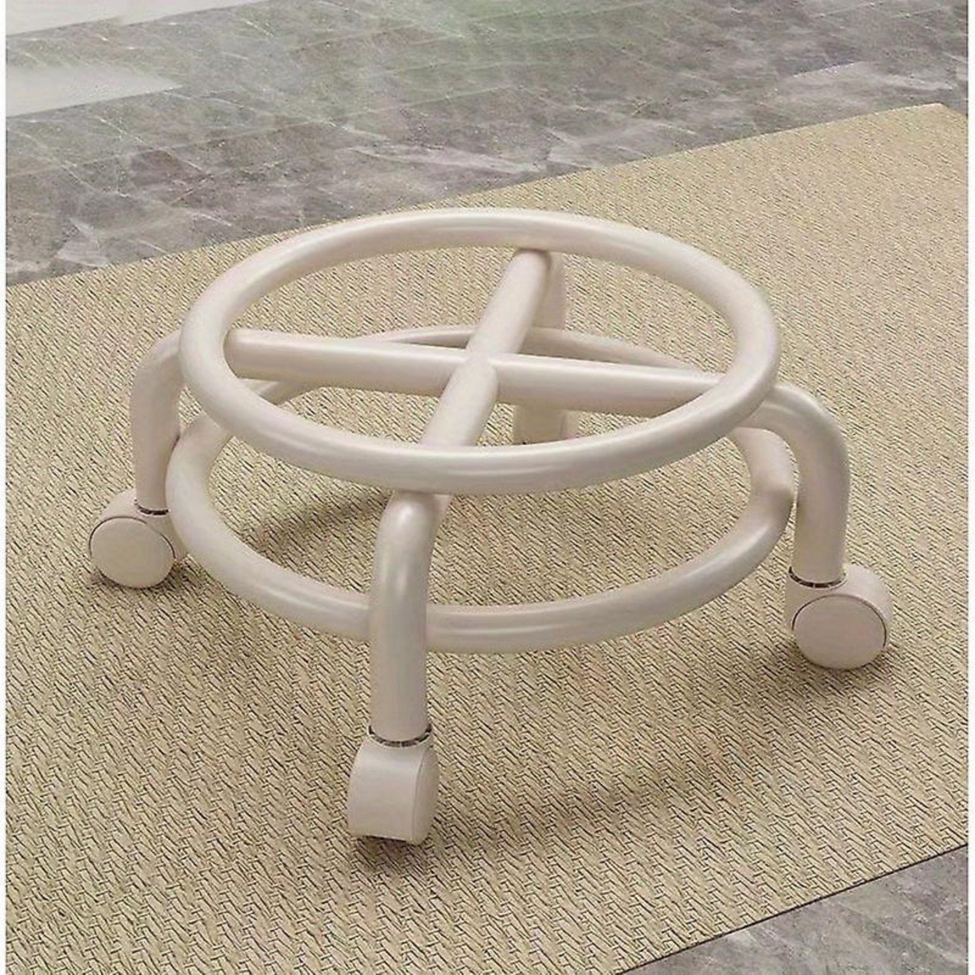 Scaun Compact cu Roti Pivotante - Rotire 360°: Eleganta si Confort intr ...