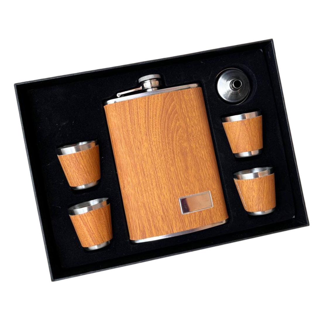 Set plosca 270 ml cu 4 pahare shot, inox - eMAG.ro