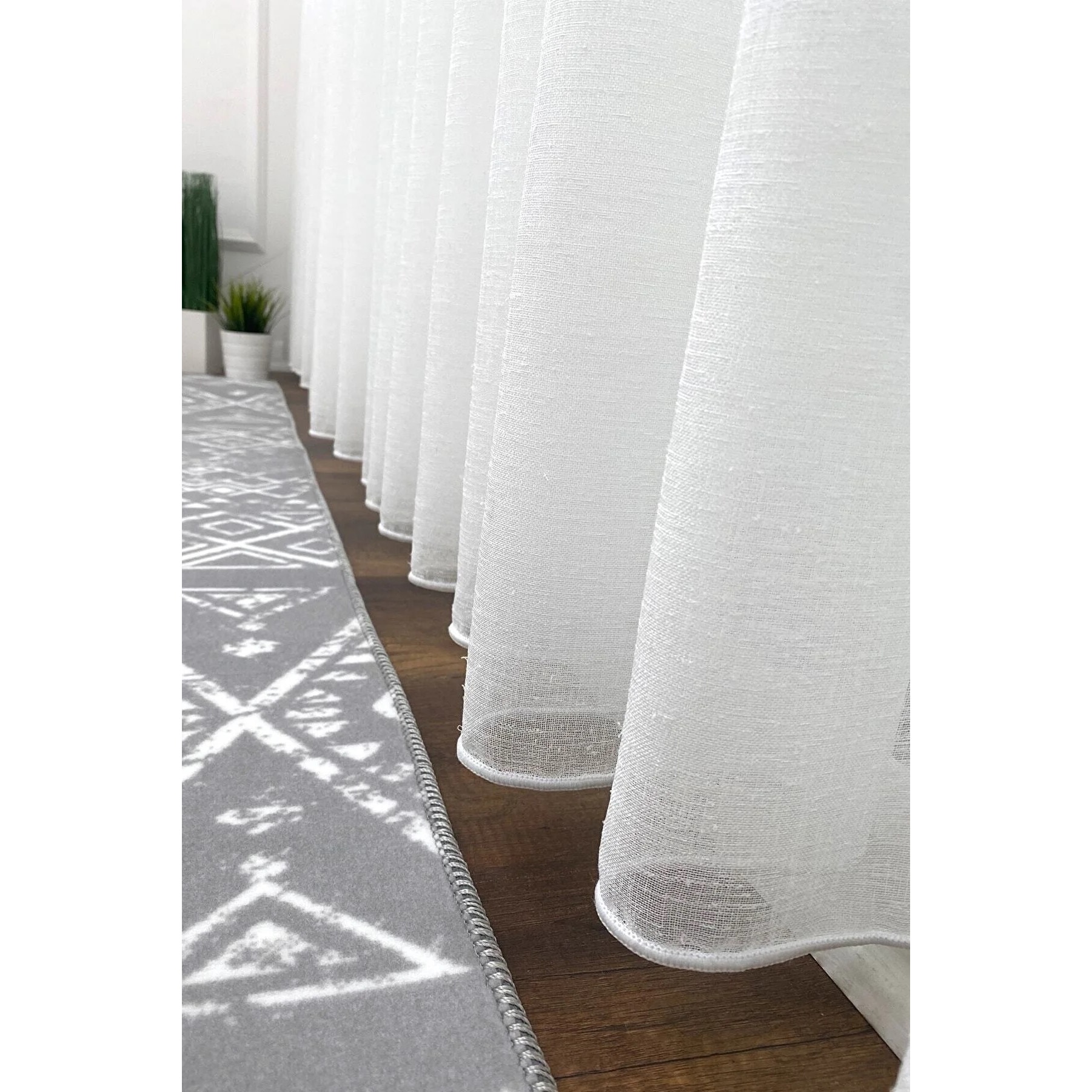 Perdea din in, alb, lucrata pe pliuri manuale, 300 x 250 cm - eMAG.ro