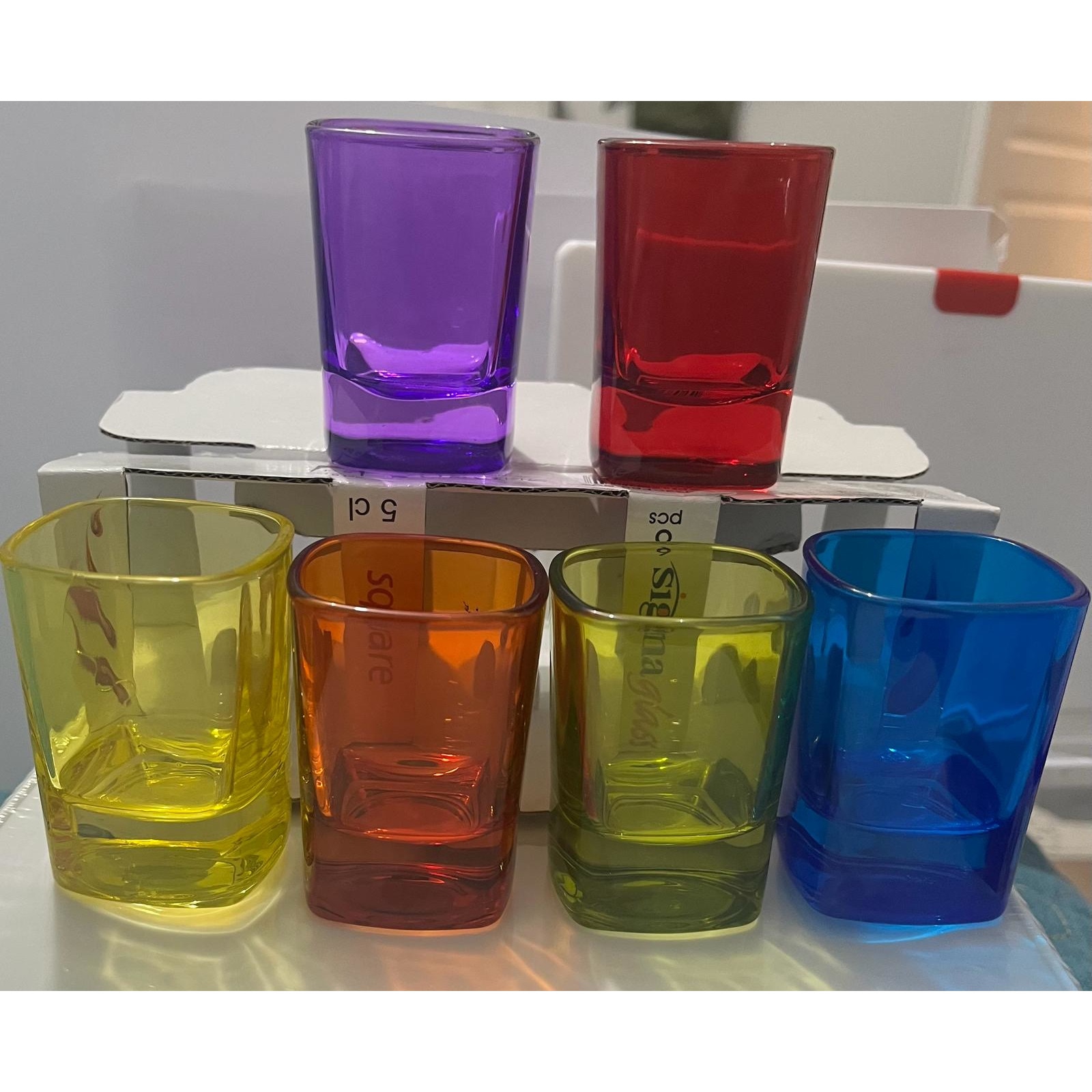 Set 6 pahare shot 50ml colorate - eMAG.ro