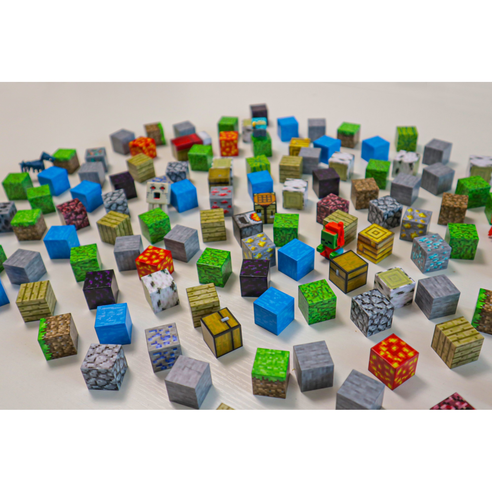 Minecraft, Blocuri Magnetice (80 blocuri) - Casa Caramida + 3 Figurine ...