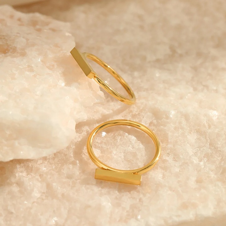 Inel dama din material inoxidabil placat cu aur de 14 K cu element ...