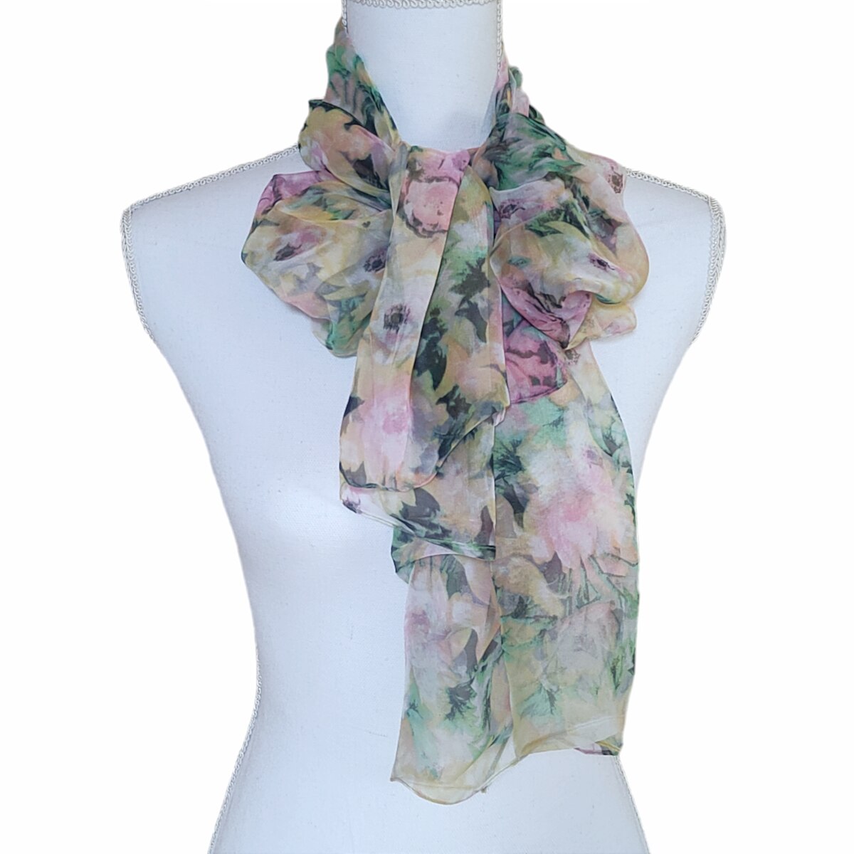 Esarfa voal, design floral multicolor in nuante de roz, galben, verde ...