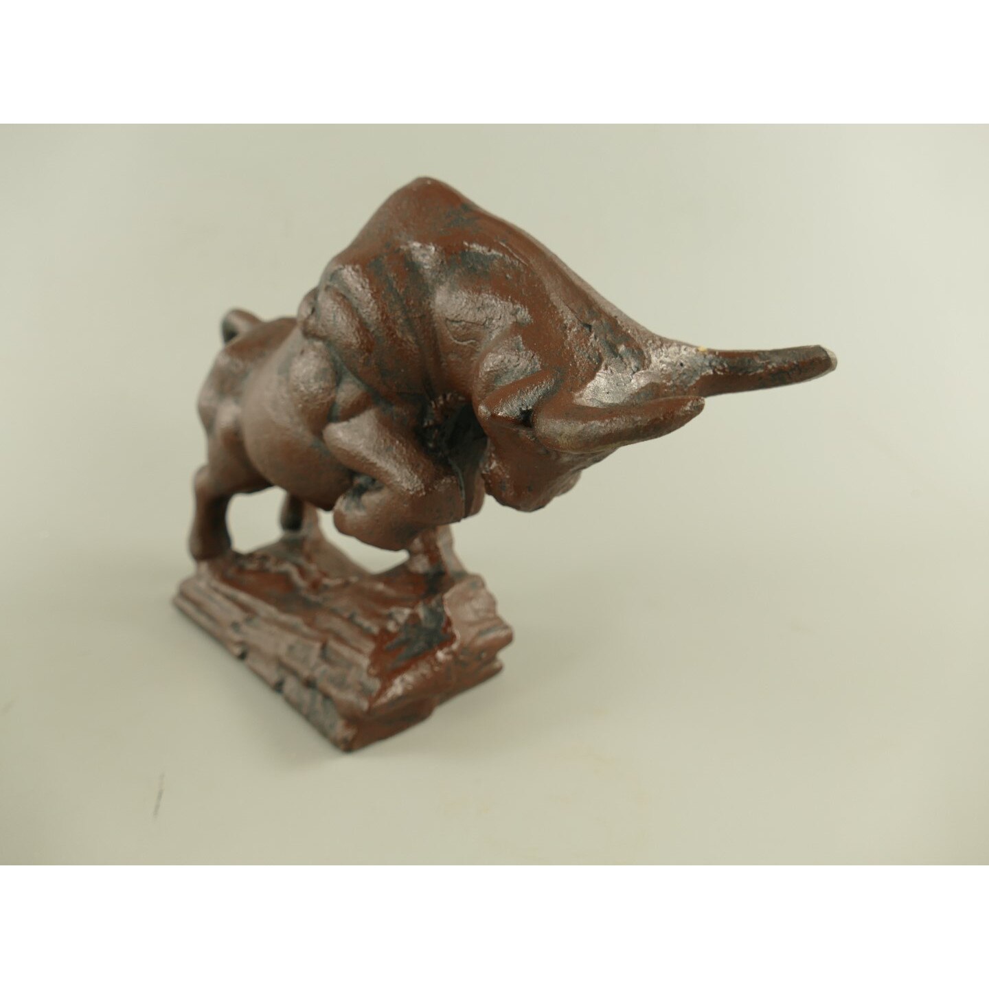 Statueta taur, fier rustic, maro, L 26 x 17 cm - eMAG.ro