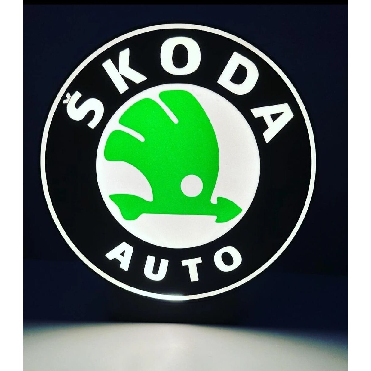 Semn luminos LED logo "Skoda" - eMAG.ro