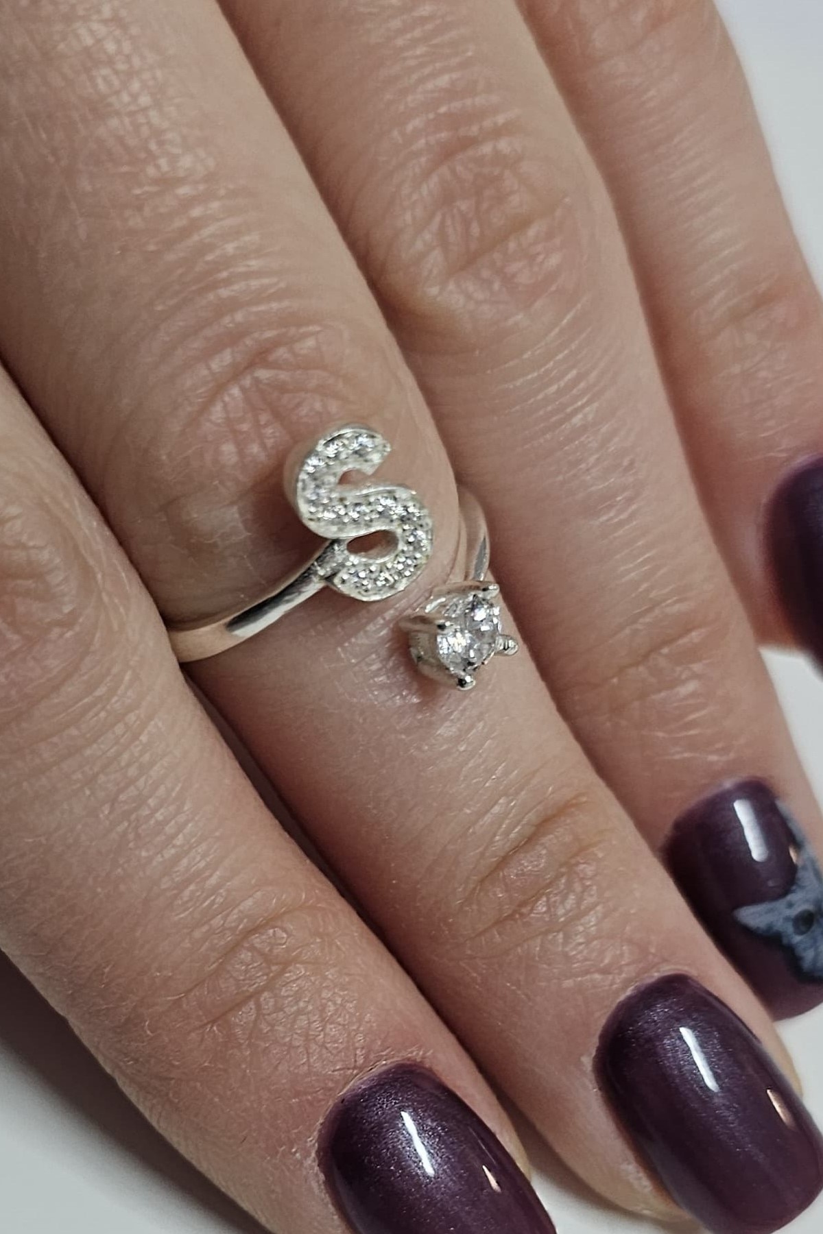 Inel reglabil cu initiala S din argint 925 - eMAG.ro