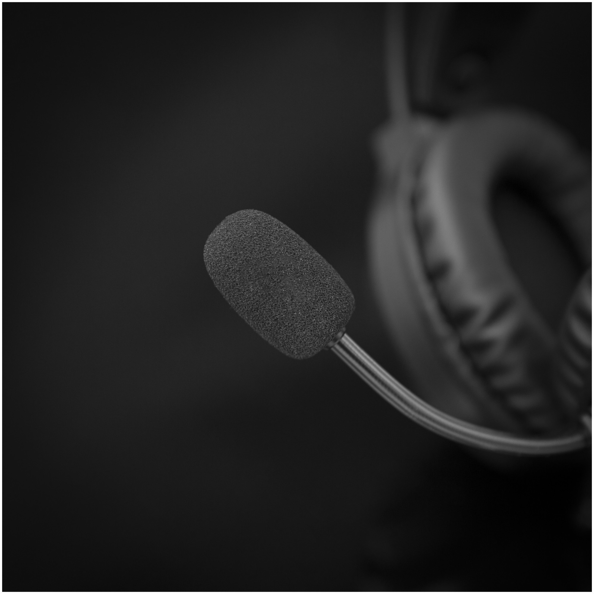 Casti Gaming White Shark WOLF Over-Ear, Stereo, 50mm Driver, Microfon ...