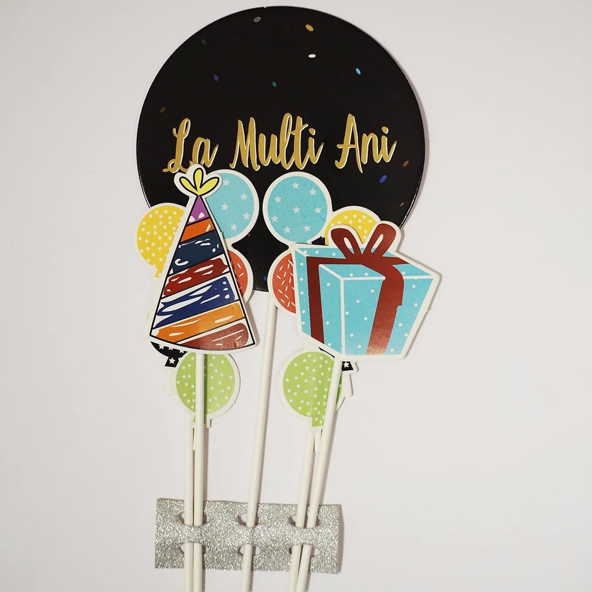 Set decoratiuni tort / Topper Party La Multi Ani - eMAG.ro
