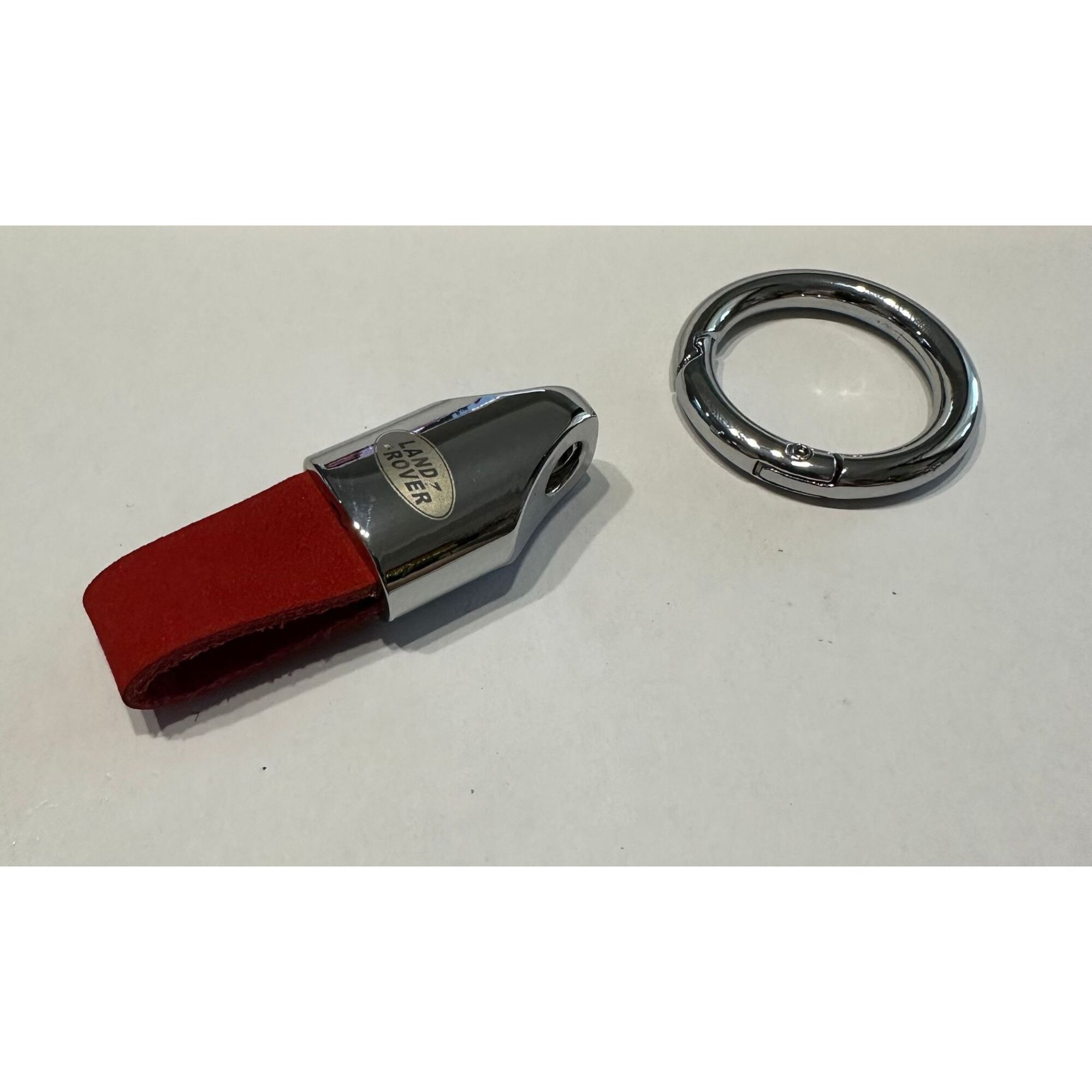 Breloc chei Land Rover din metal si piele intoarsa, Sigla Gravata ...