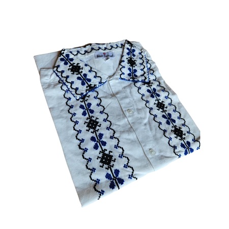 Ie traditionala, alba, model traditional, broderie albastra, barbati ...