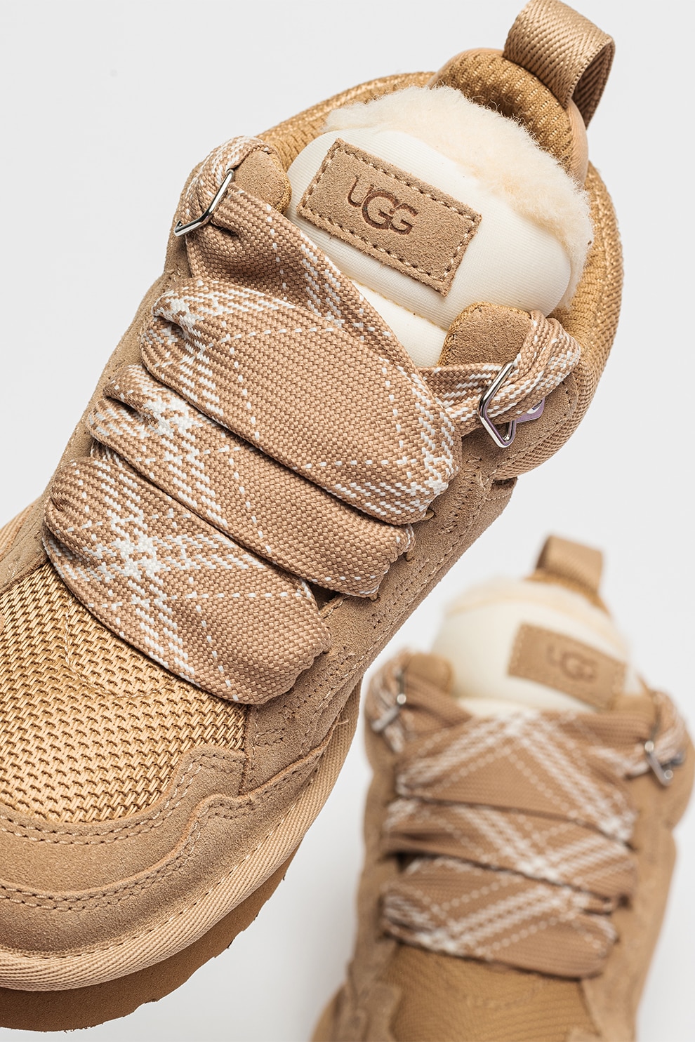UGG, Pantofi sport cu insertii de piele intoarsa Lowmel, Maro nisip, 7 ...