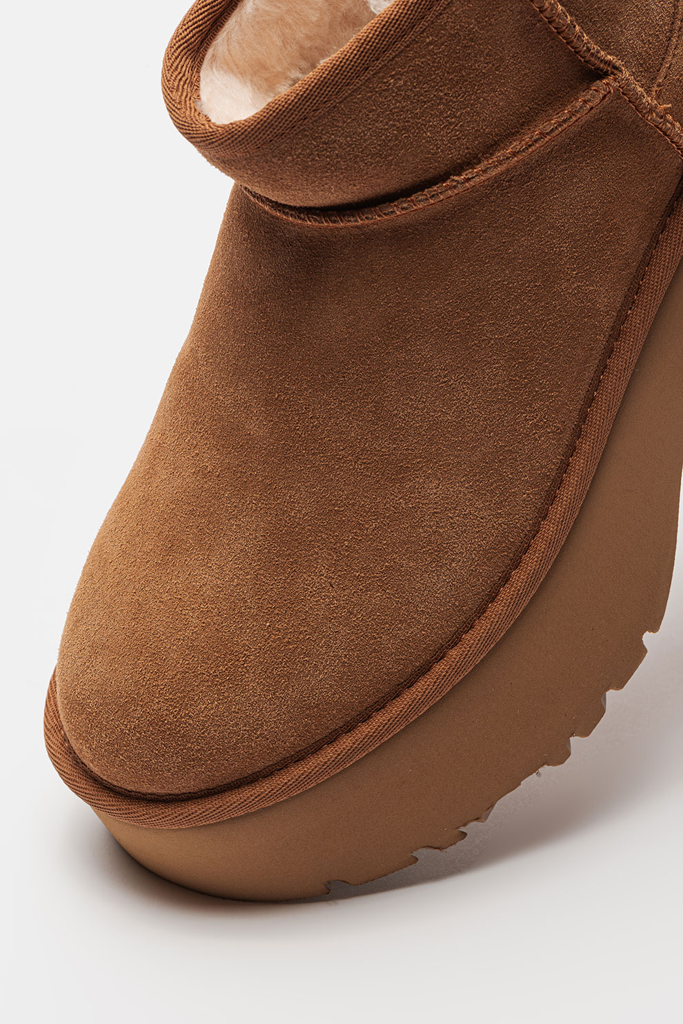 UGG, Ghete din piele intoarsa Classic Ultra, Maro camel, 10 - eMAG.ro