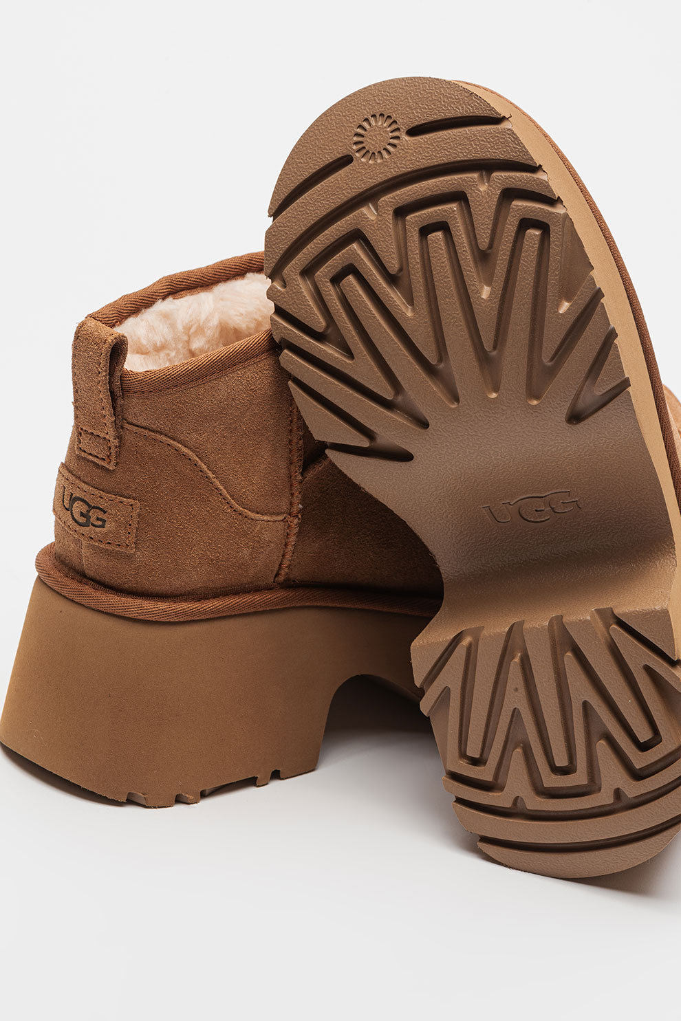 UGG, Ghete din piele intoarsa Classic Ultra, Maro camel, 8 - eMAG.ro