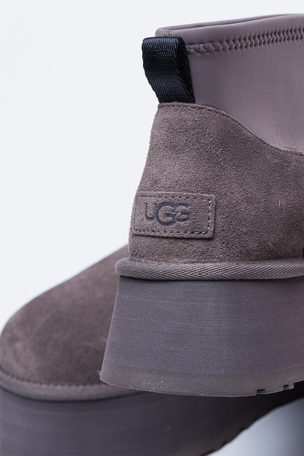 UGG, Ghete de piele intoarsa cu segment din material textil Classic ...