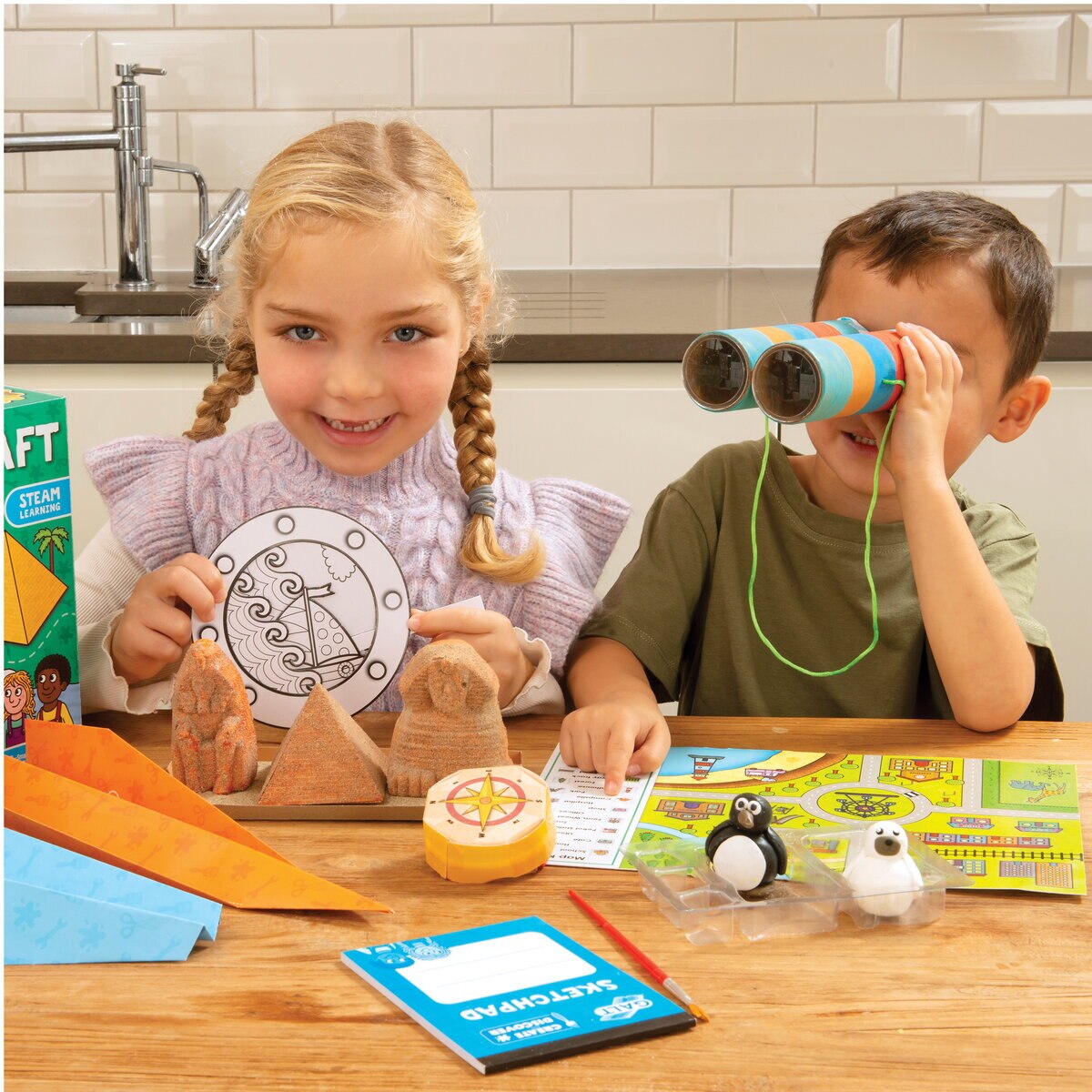 Joc educativ Creeaza si descopera Micul explorator Galt - eMAG.ro