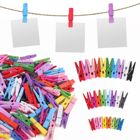 Set 120 clipsuri din lemn colorate, dimensiuni 2.5x0.3cm, 3x0.4cm, 3 ...