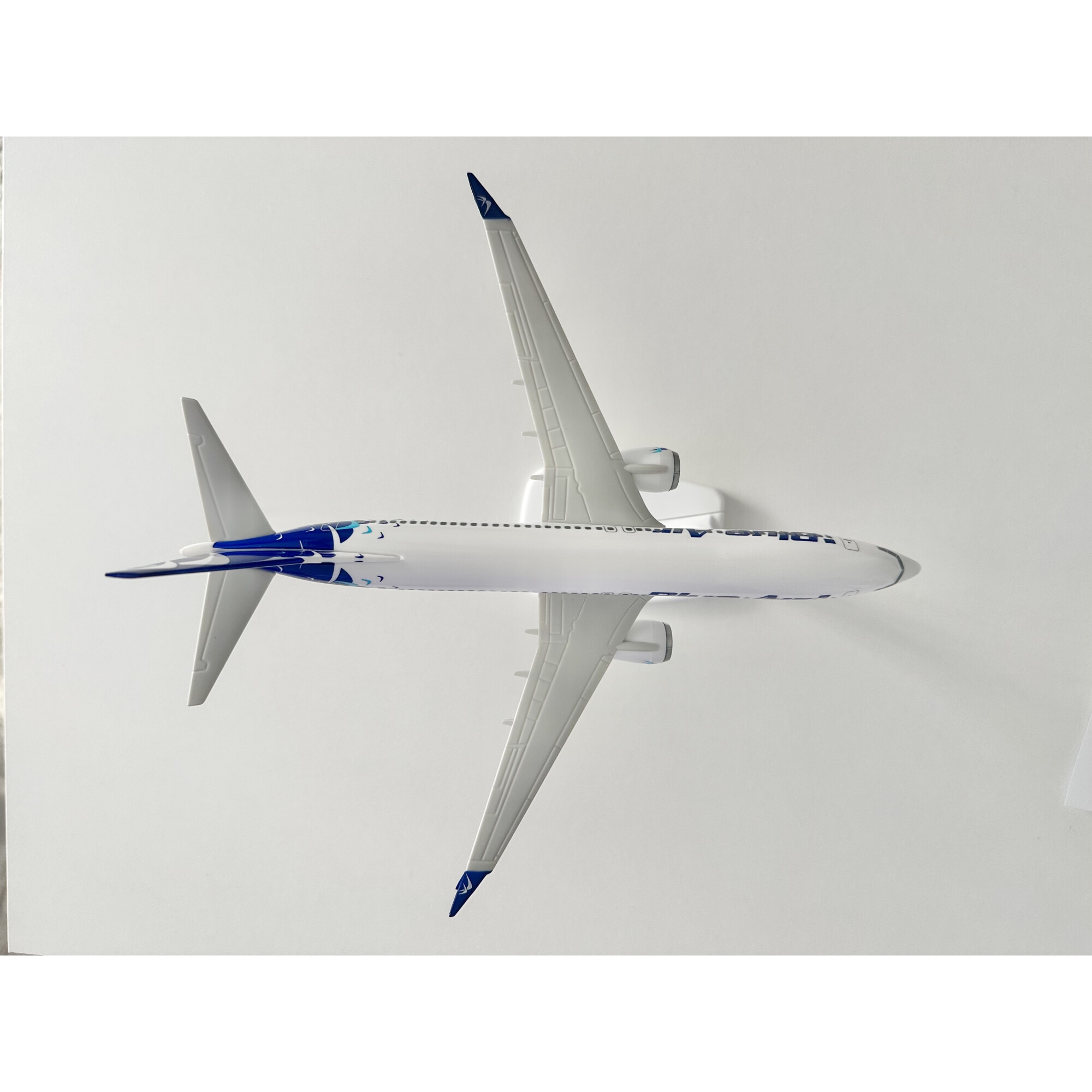 Blue Air Boeing 737 Max repülőgépmodell, 1:670 - eMAG.hu