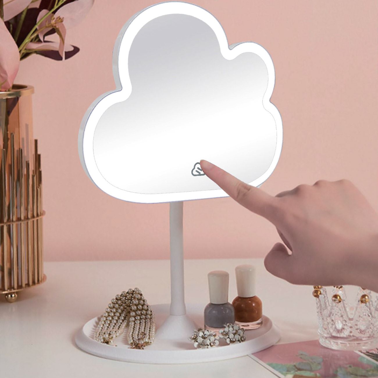 Oglinda de machiaj de culoare alb perlat Shopiens®, cu 34 de becuri LED ...