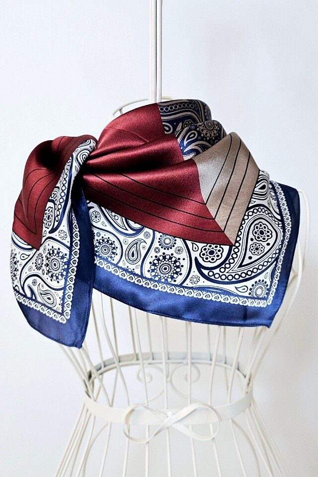Esarfa din matase naturala, pentru dama, Burgundy, patrata, 66x66 cm ...