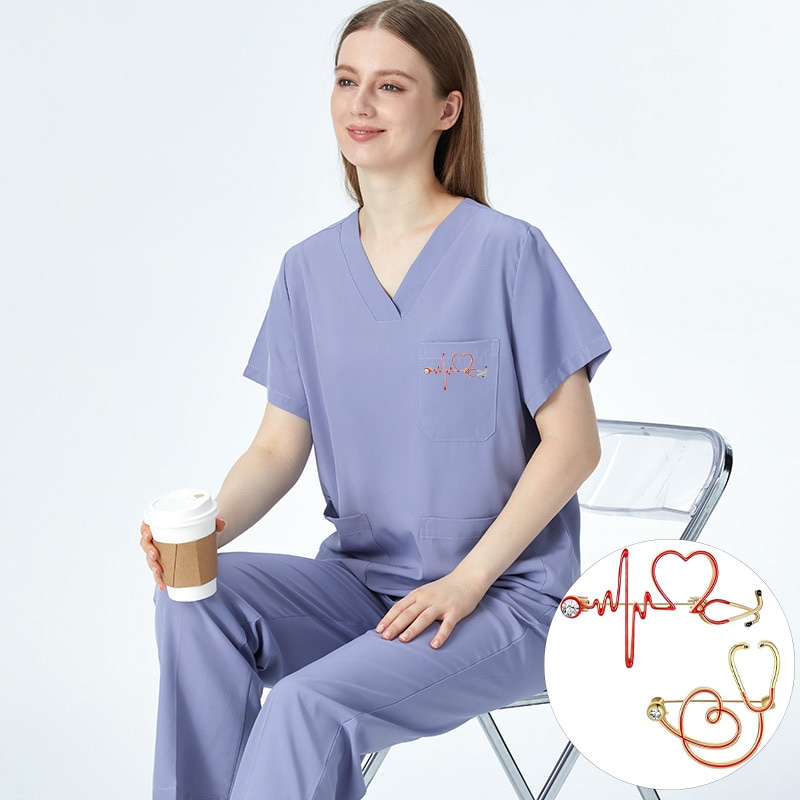 Set 2 brose, model stetoscop/electrocardiograma, pentru asistent ...